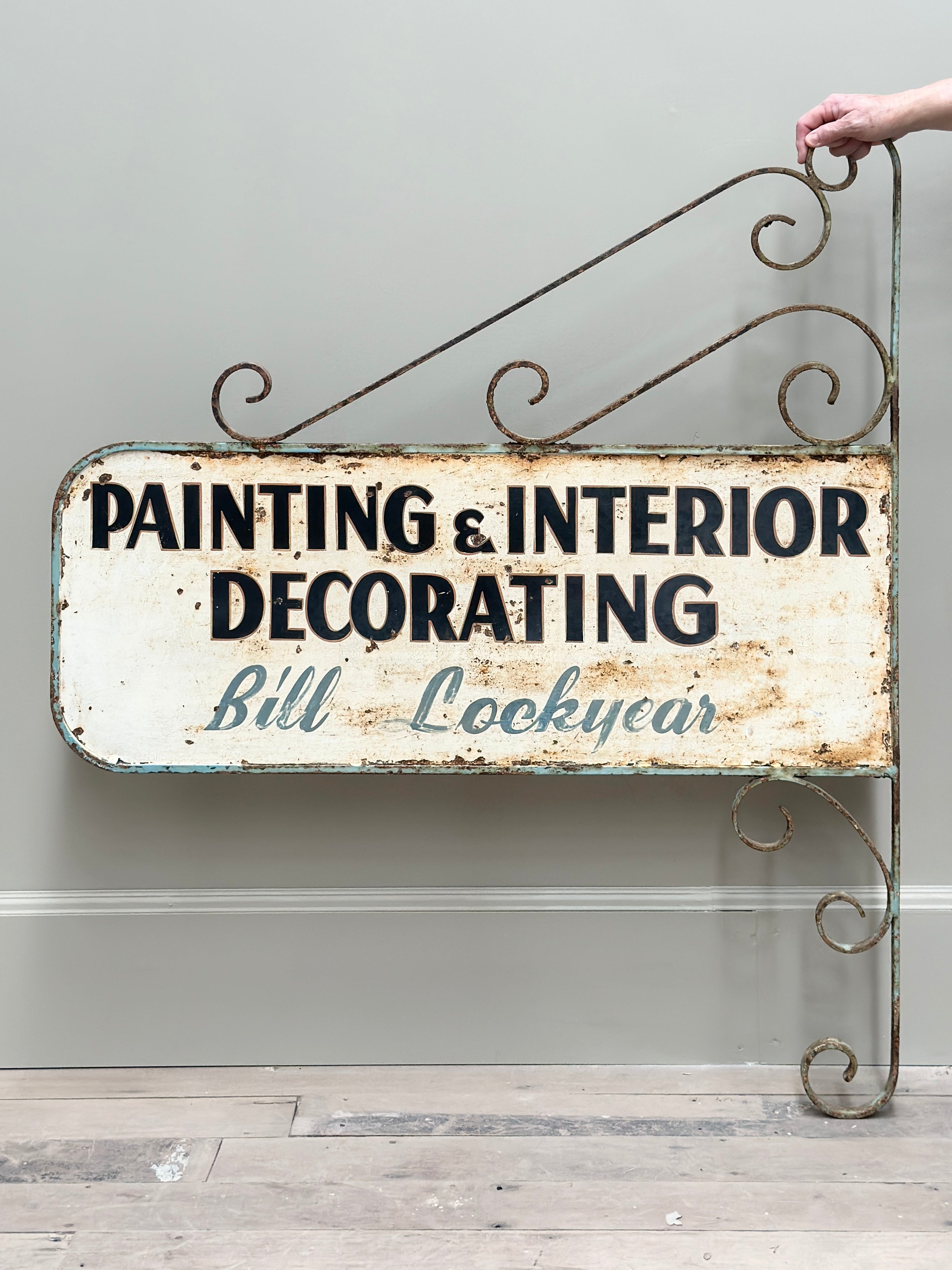 Vintage Shop Sign Doublesided – Table & Sill